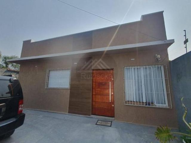 Casa com 04 dormitórios á venda em Itanhaém/SP