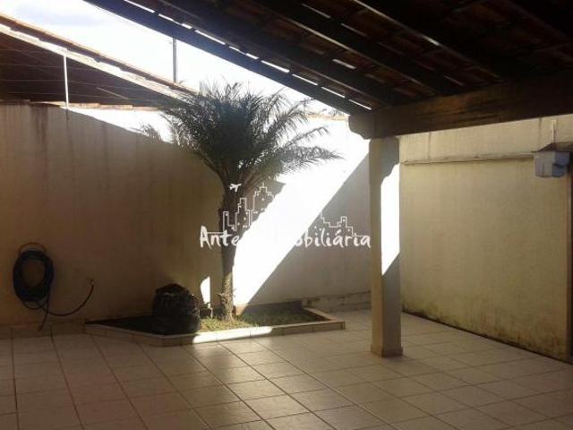 Casa com 04 dormitórios em Uberlândia Cód.: 11822