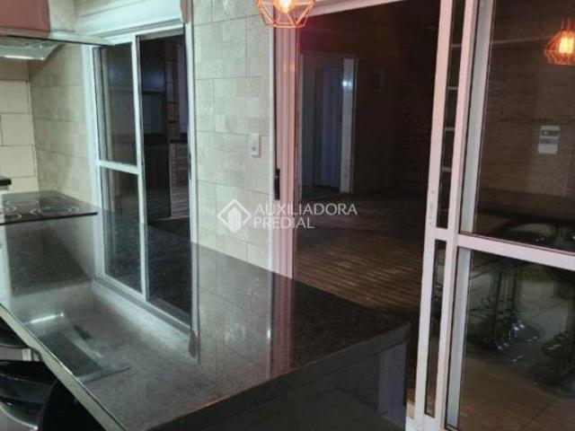 CASA COM 04 DORMITÓRIOS EM VIAMÃO