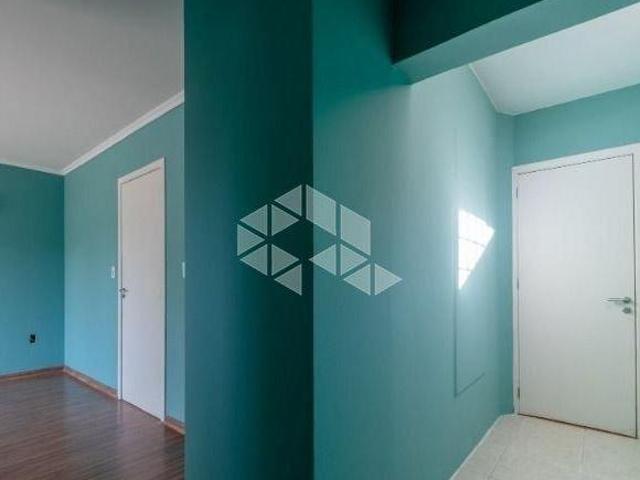 Casa com 04 Dormitórios/Quartos sendo 01 suíte no bairro Ipanema