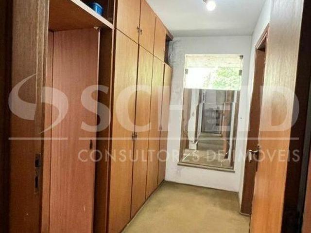 CASA COM 04 DORMS COM 02 SUITES PQ DO CASTELO