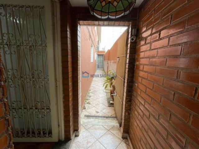 Casa com 04 quartos na região da Vila Mariana