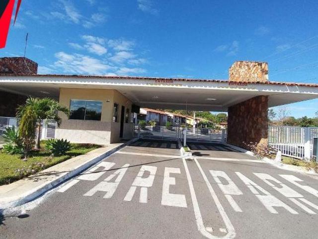 Casa com 04 quartos a venda no residencial village em Caldas Novas GO