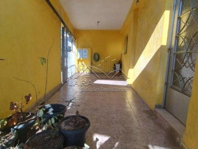 CASA COM 04 QUARTOS E 02 VAGAS A VENDA NO JARDIM ARTUR ALVIM