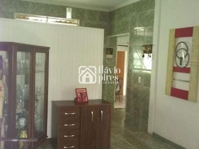 Casa com 04 quartos, próximo a faculdade PUC Betim