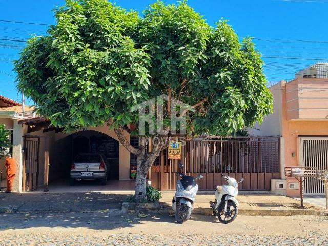 Casa com 04 quartos sendo 02 suítes Centro Lagoa da Prata MG | Cód.: 5313