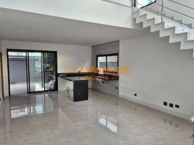 Casa com 04 quartos, 256,78m² no Loteamento Floresta SJC