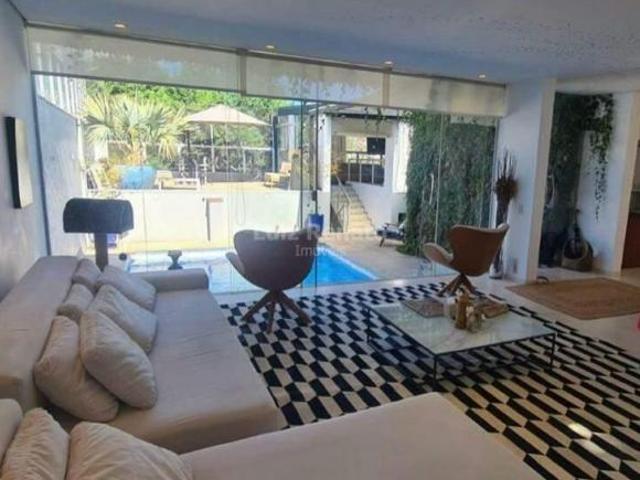 Casa com 04 quartos 2 suítes em Nova Lima