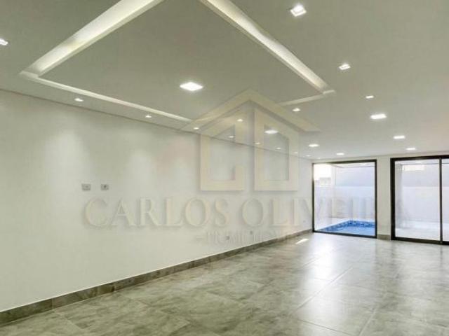 Casa com 04 suítes á Venda no Condomínio Real Park, Arujá/SP