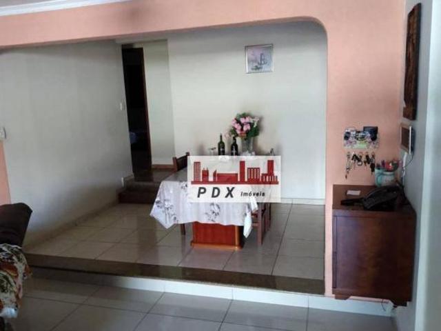 Casa com 05 dormitórios