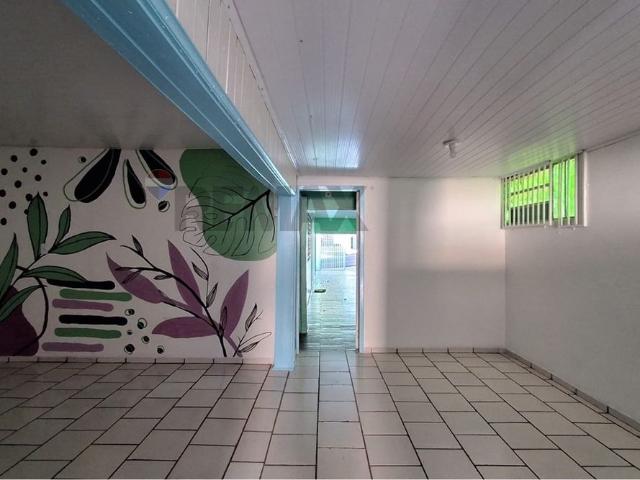 CASA COM 05 QUARTOS DISPONIVEL PARA LOCAÇÃO COMERCIAL OU RESIDENCIAL TOLEDO/PR