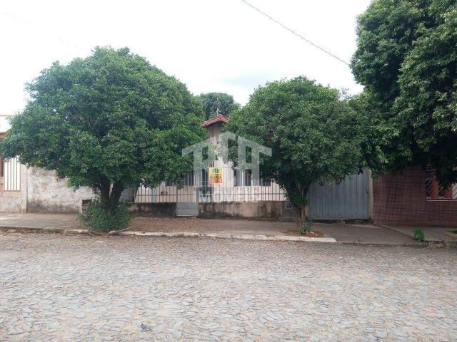 Casa com 05 quartos sendo 01 suíte Américo Silva Lagoa da Prata MG | Cód.: 2070