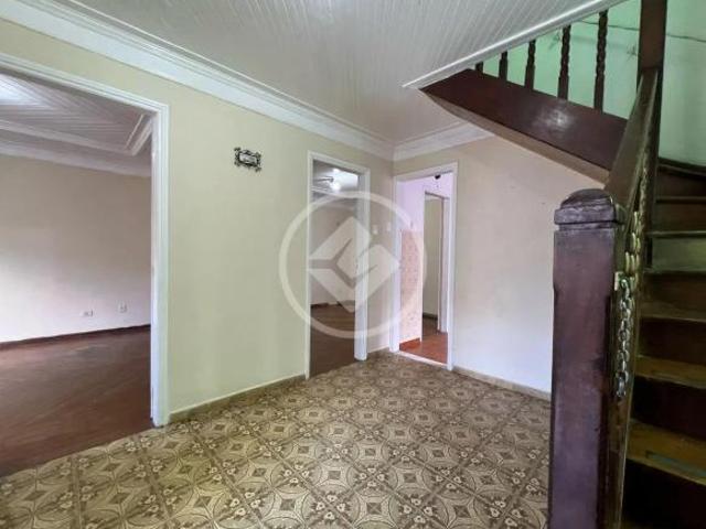 Casa com 13 quartos, no Campo Grande Santos