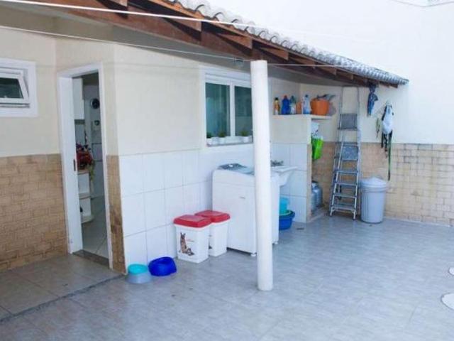 Casa com 100 m² e 3 quartos à venda em Jardim Carapicuíba, entrada + dívida