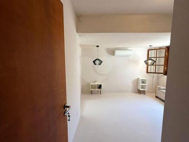 Casa com 100 m² e 4 quartos à venda em Vila Madalena