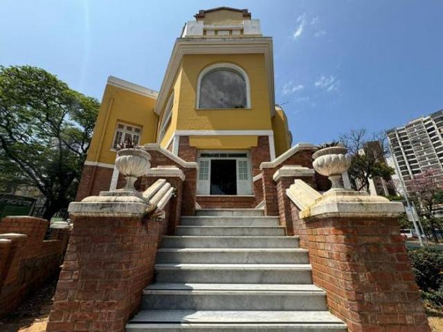 Casa com 10 quartos à venda em Belo Horizonte, no bairro Funcionários