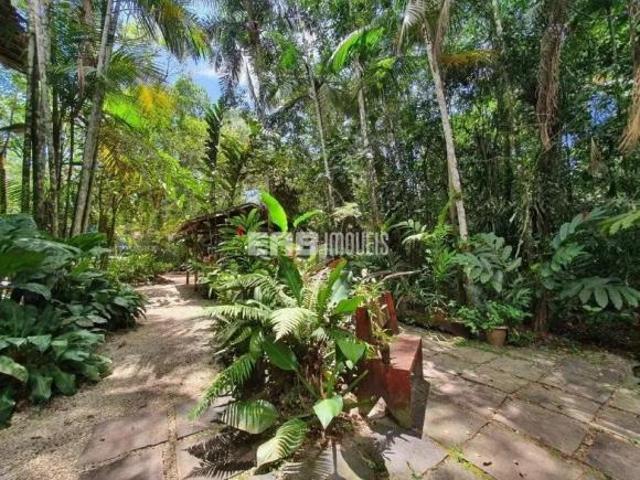 Casa com 10 suítes na praia de Itamambuca, Ubatuba