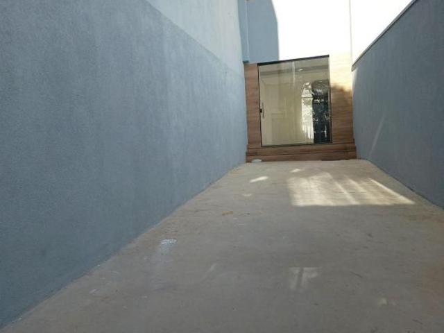 Casa com 110 m² e 2 quartos à venda em Santa Mônica