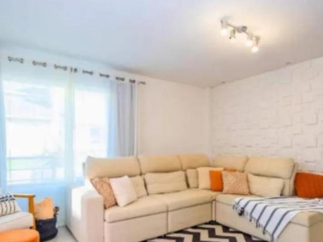 Casa com 110 m² e 3 quartos à venda em Jardim São Caetano