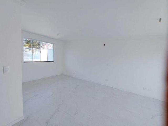 Casa com 115 m² e 4 quartos à venda em Shangri la
