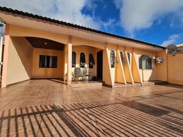 Casa com 115m² em terreno de 360 m², no Fazenda Velha em Araucária!