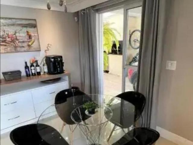 Casa com 118 m² e 4 quartos à venda em Vila Augusta