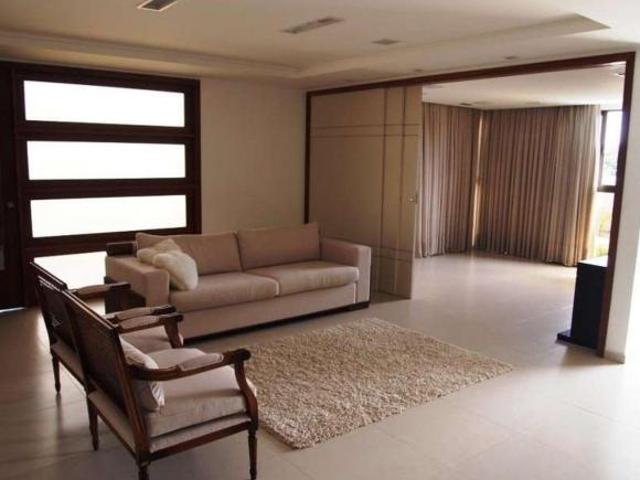 Casa com 120 m² e 3 quartos à venda em Água Fria