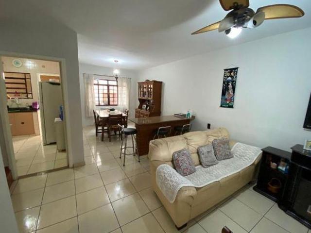 Casa com 125 m² e 3 quartos à venda em Jardim Santos Dumont