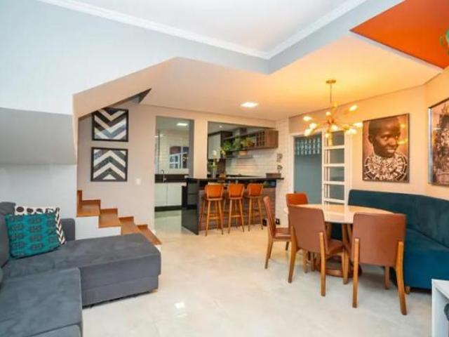 Casa com 125 m² e 3 quartos à venda em Vila Santista