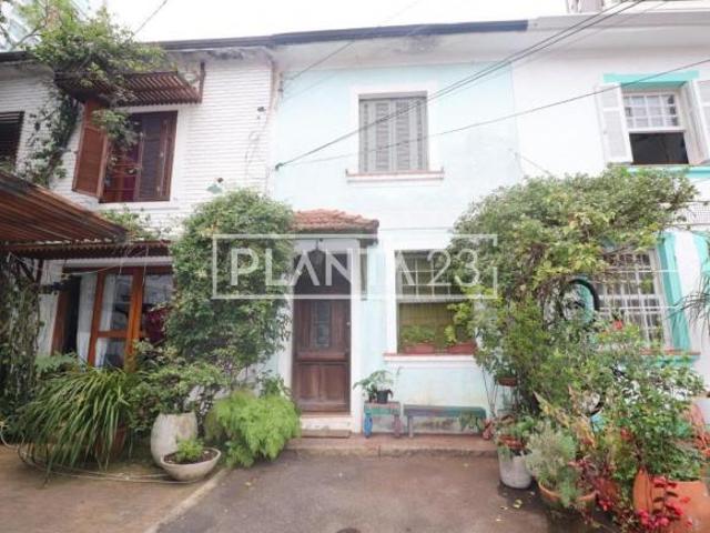 Casa com 128 m², 2 quartos sendo 0 suíte à venda no bairro Pinheiros