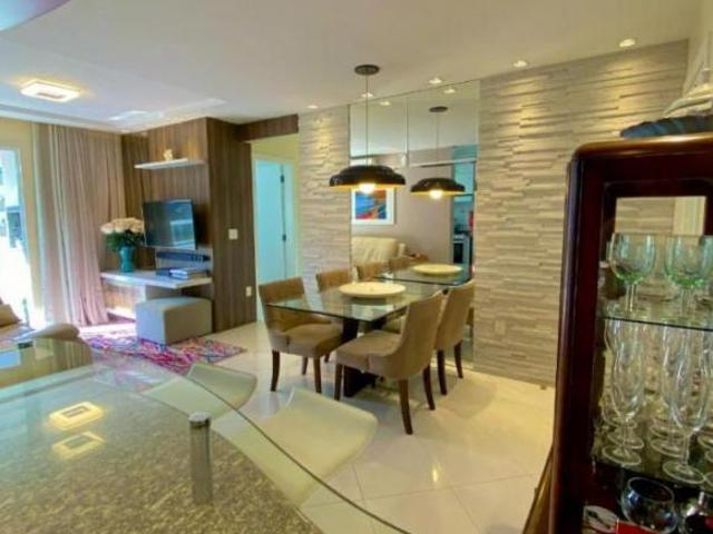 Casa com 128 m² e 3 quartos à venda no Centro