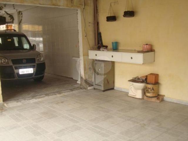 Casa com 12 quartos à venda em Chora menino SP