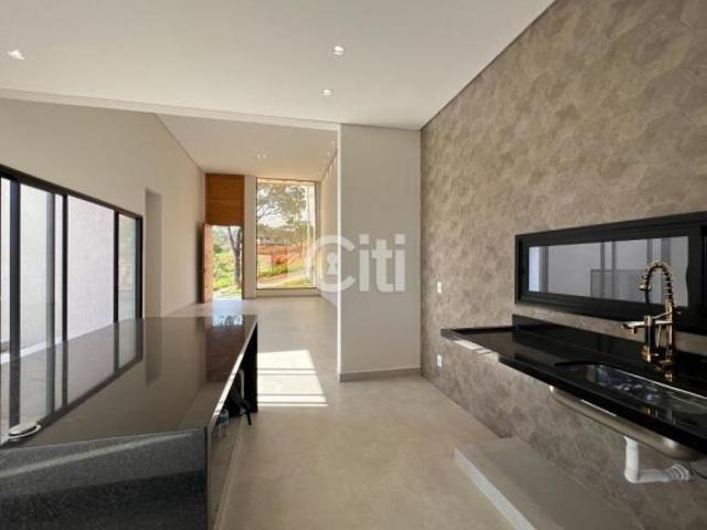 Casa com 1300 m² e 4 quartos à venda em Lagoa Santa