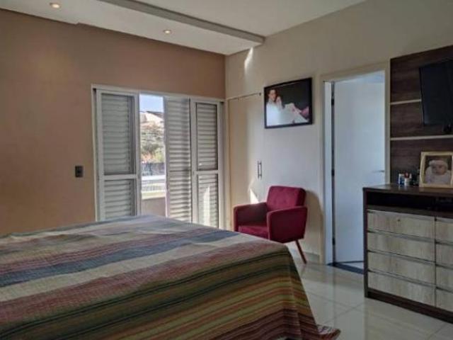 Casa com 130 m² e 3 quartos à venda em Vila Carrão