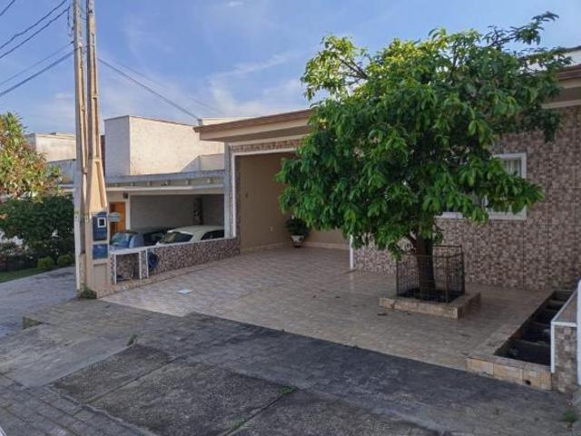 Casa com 131 m² de área construída e 2 quartos à venda em Horto Florestal