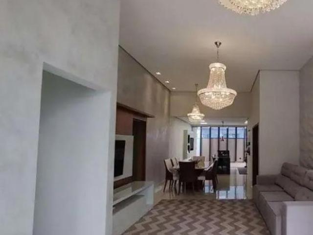 Casa com 140 m² 3 quartos à venda em Vila Mike
