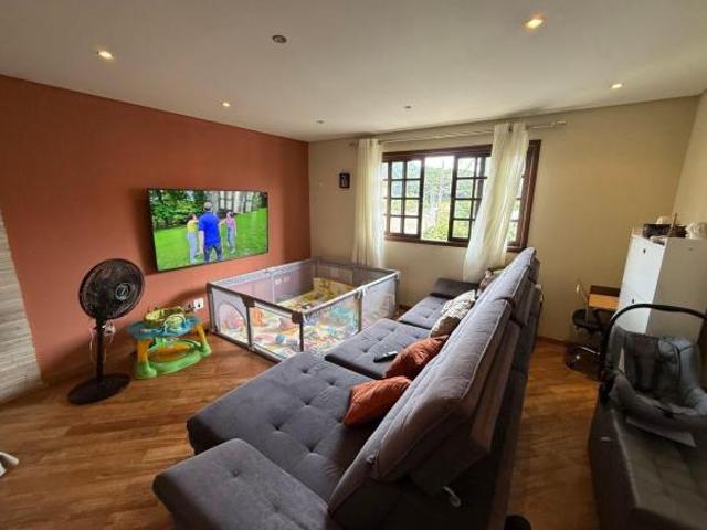 Casa com 140 m² e 3 quartos à venda em Parque Ipê ótima localização FL58