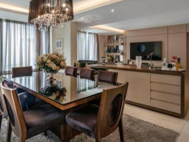 Casa com 140 m² e 3 quartos à venda em Vila Maria