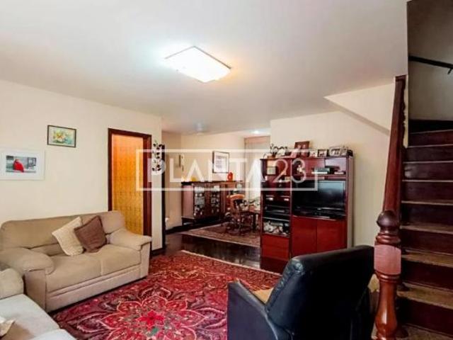 Casa com 142 m², 3 quartos sendo 1 suíte à venda no bairro Alto da Lapa