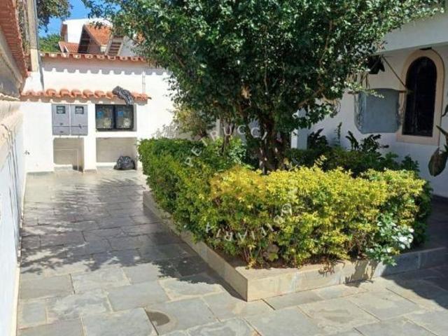 CASA COM 145² A VENDA NO JARDIM YPIRANGA