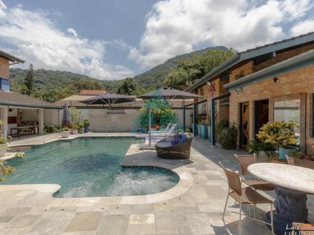 Casa com 14 quartos, Condomínio Pedra Verde, Ubatuba R$ 12 mi, Cod: 2629