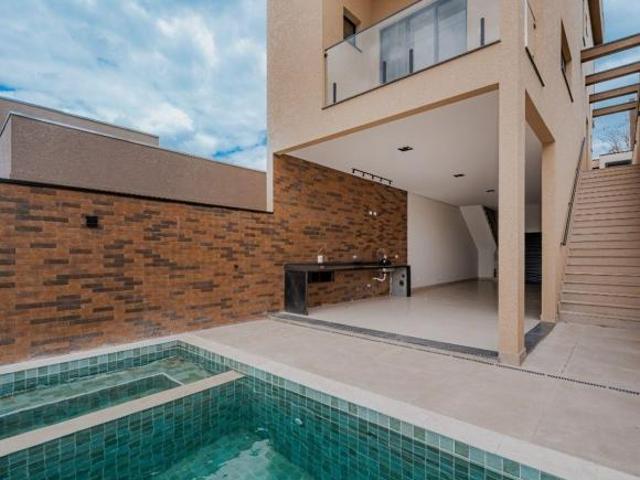 Casa com 150 m² e 3 quartos à venda em Santana de Parnaíba SP