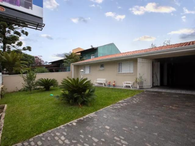 Casa com 150m² no Atuba