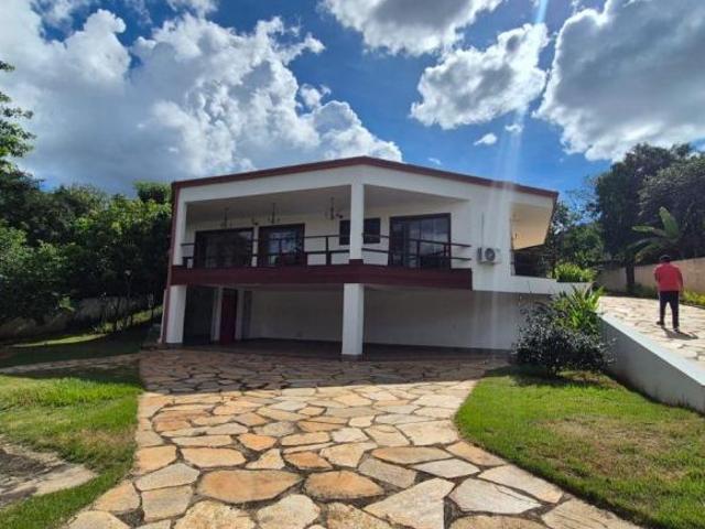 Casa com 1510 m² e 4 quartos a venda no solar da Serra no Jardim Botânico