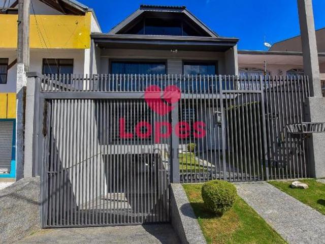 Casa com 157 m² e 4 quartos à venda em Cajuru