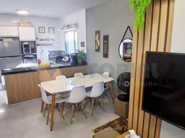 Casa com 160 m² e 2 quartos SENDO 1 SUITE à venda em Balneário dos Golfinhos