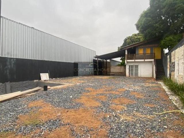 CASA COM 161,09M² CONSTRUIDO E 403M² TERRENO IDEAL PARA USO COMERCIAL NA AV. MIGUEL SUTIL EXCELENTE