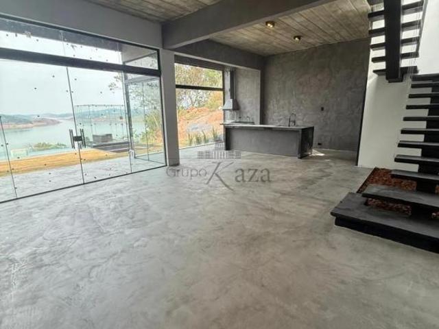 Casa com 1700 m² 3 quartos à venda Condomínio Águas de Igaratá