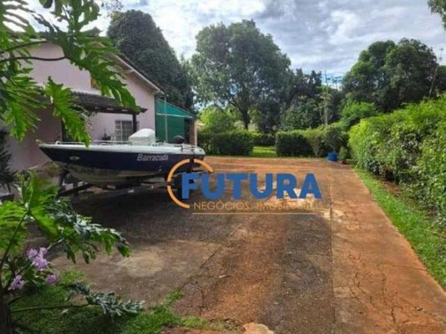 Casa com 175m² 3uartos na Vila Planalto, terreno de 1.800m² e placas fotovoltaicas