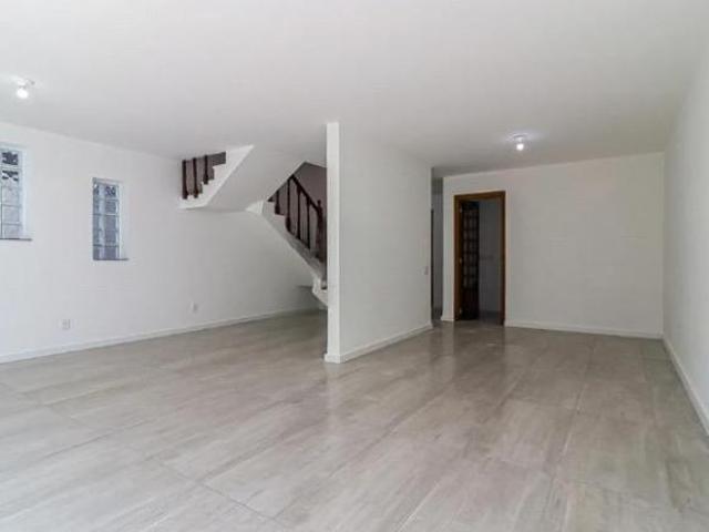 Casa com 176 m², 3 quartos sendo 1 suíte à venda no bairro Indianópolis